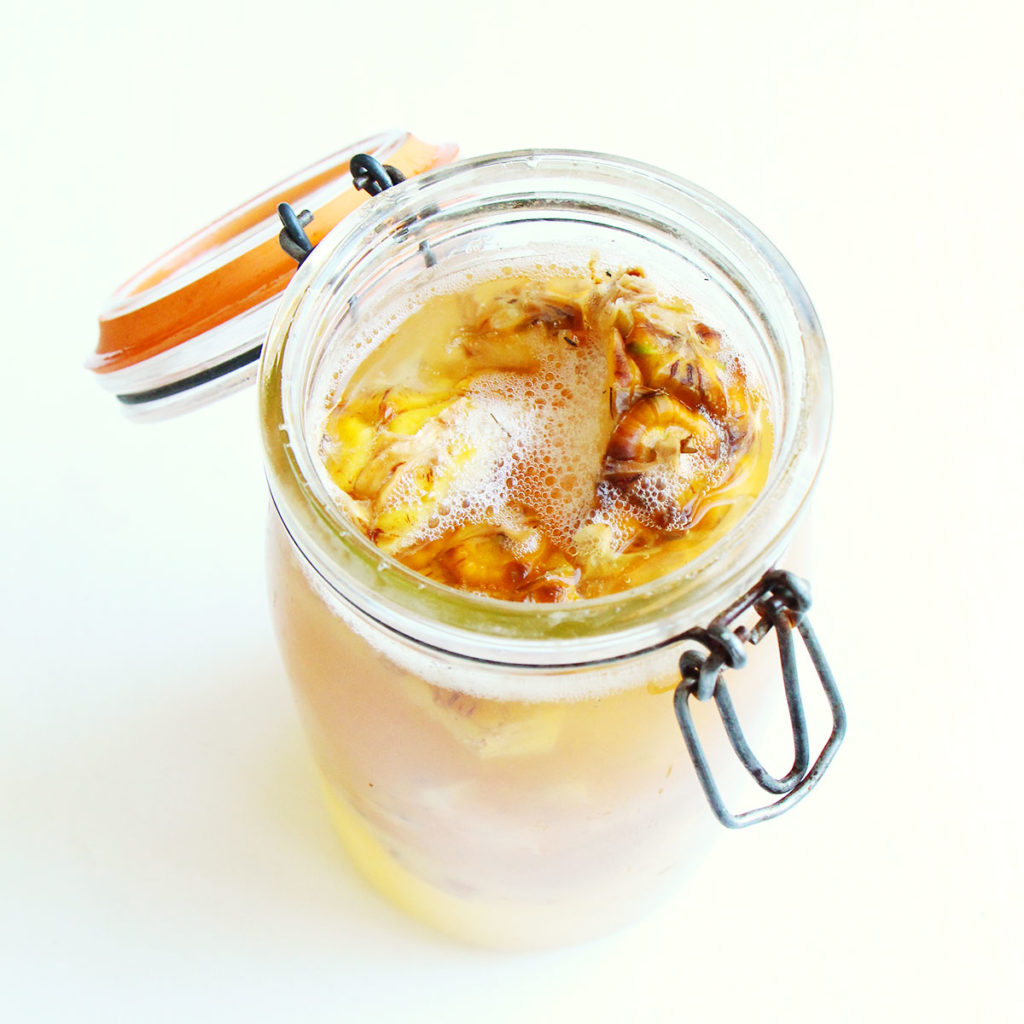 Tepache, boisson fermentée à l'ananas {anti-gaspi} - Au four & au moulin